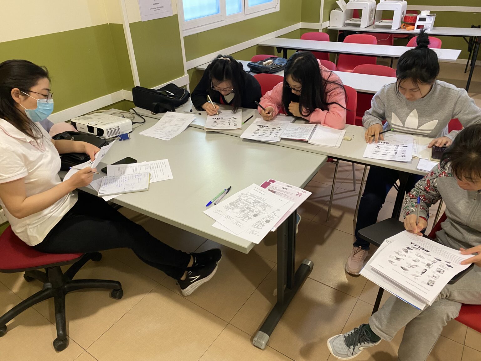 Trabajando la integración a través de la enseñanza del español ...